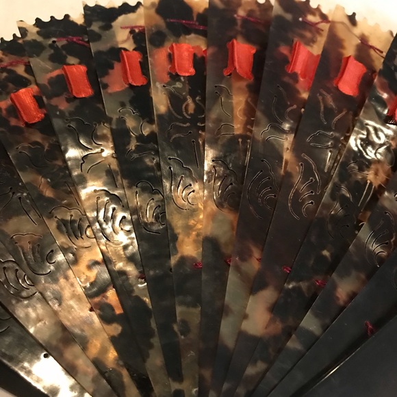 no brand | Accessories | Authentic Tortoise Shell Hand Fan Vintage ...